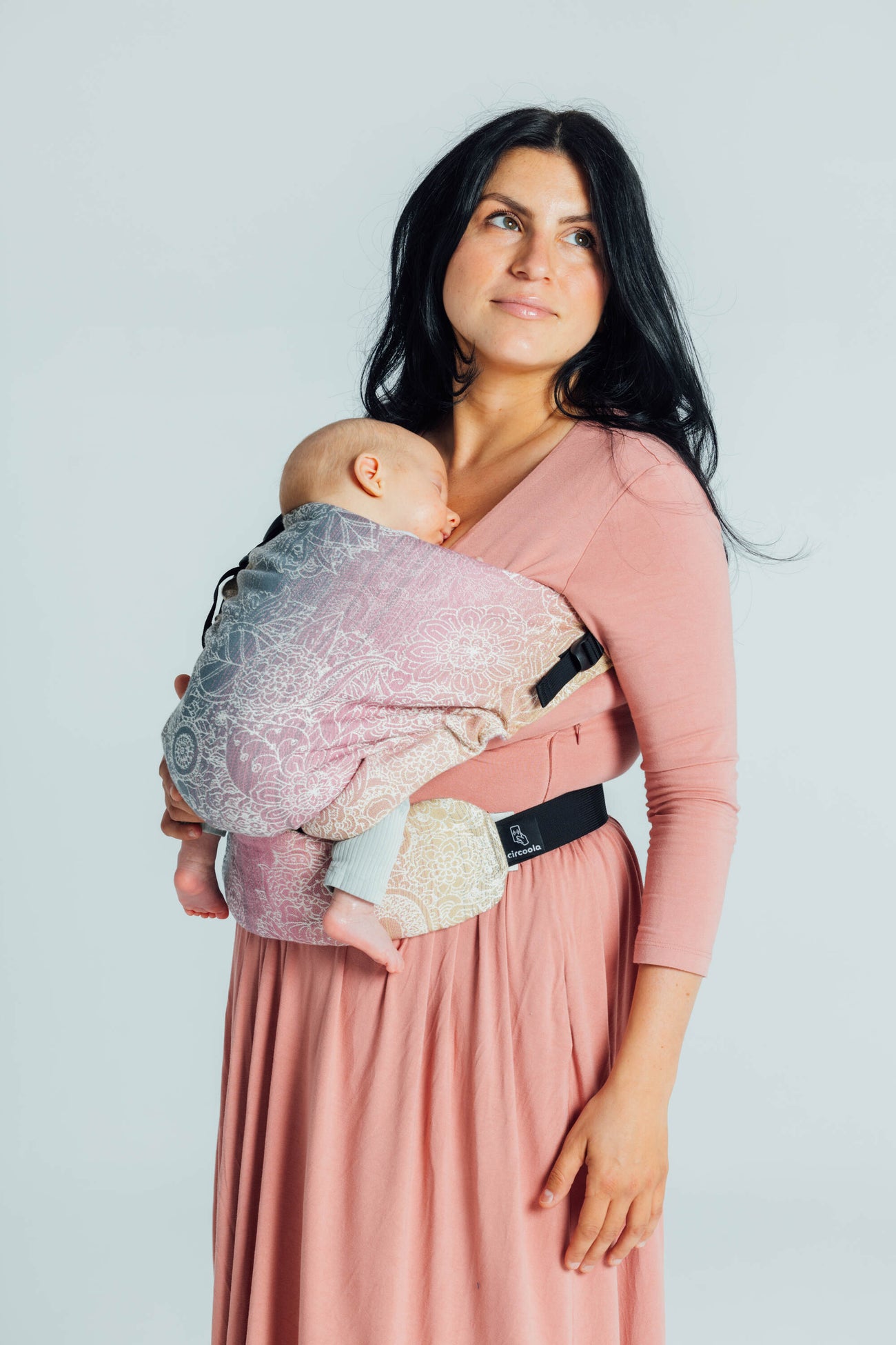 Mama & Roo's Babywearing Baby Carriers