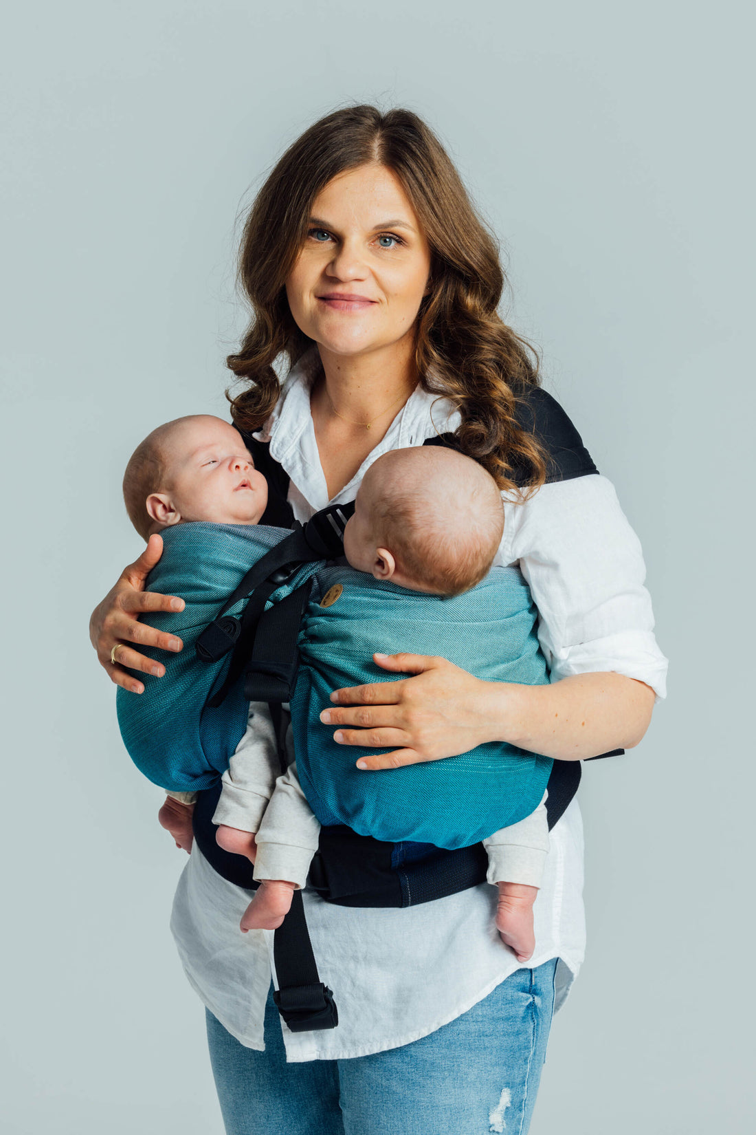 Mama & Roo's Babywearing Baby Carriers